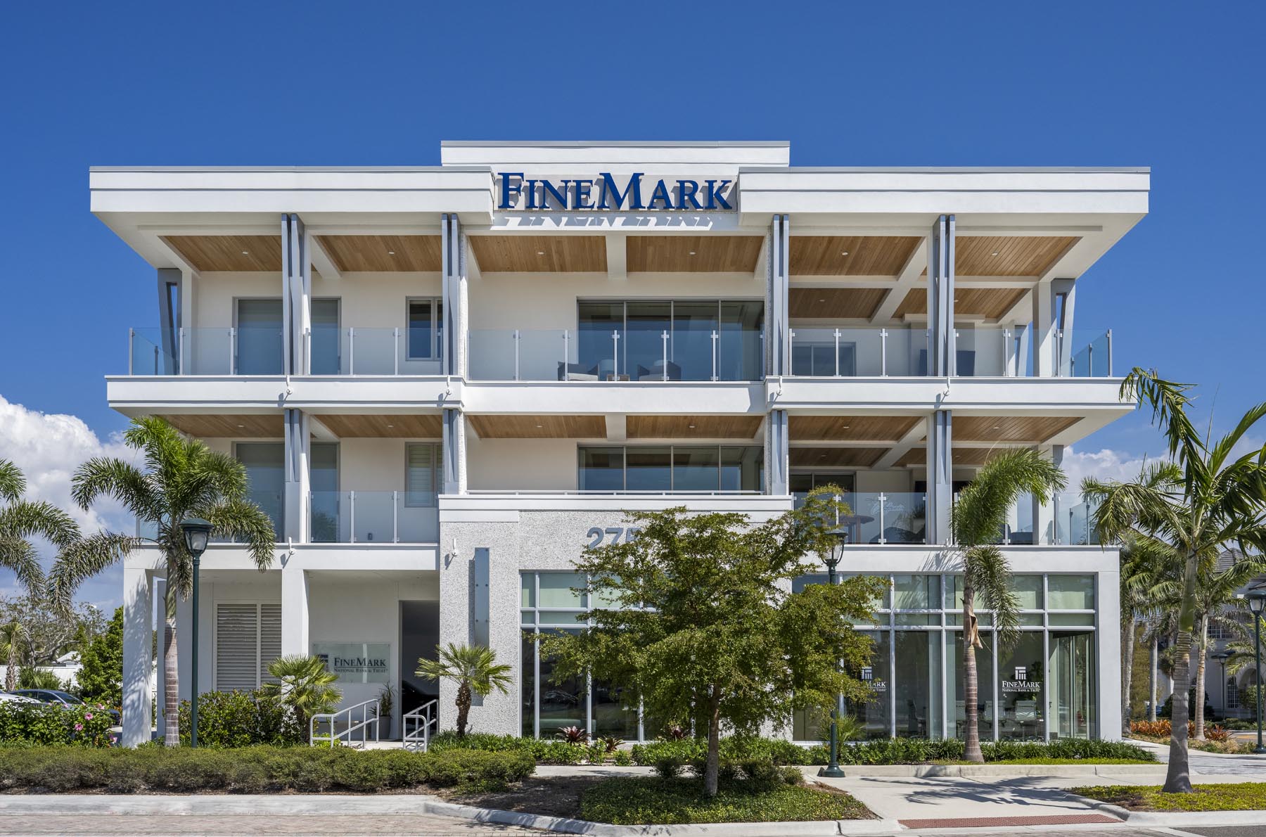 Locations/ATMS - Investment Banking | FineMark National Bank & Trust